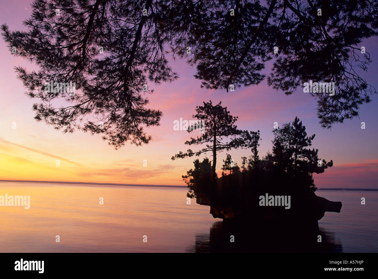 LAKE SUPERIOR AND SMALL ISLAND. APOSTLE ISLANDS NATIONAL LAKESHORE AREA ...