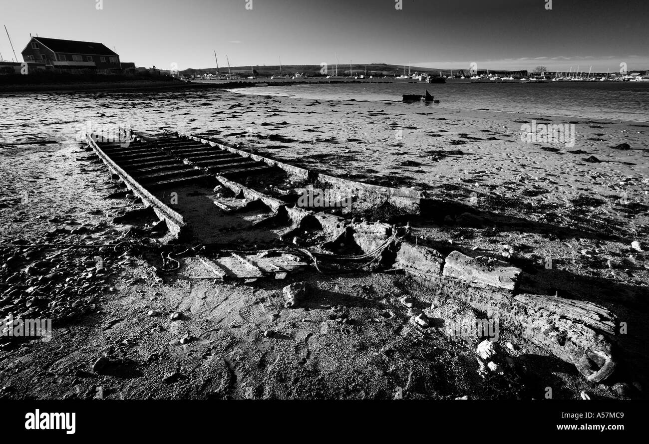 Isle of wight shipwreck hi-res stock photography and images - Alamy