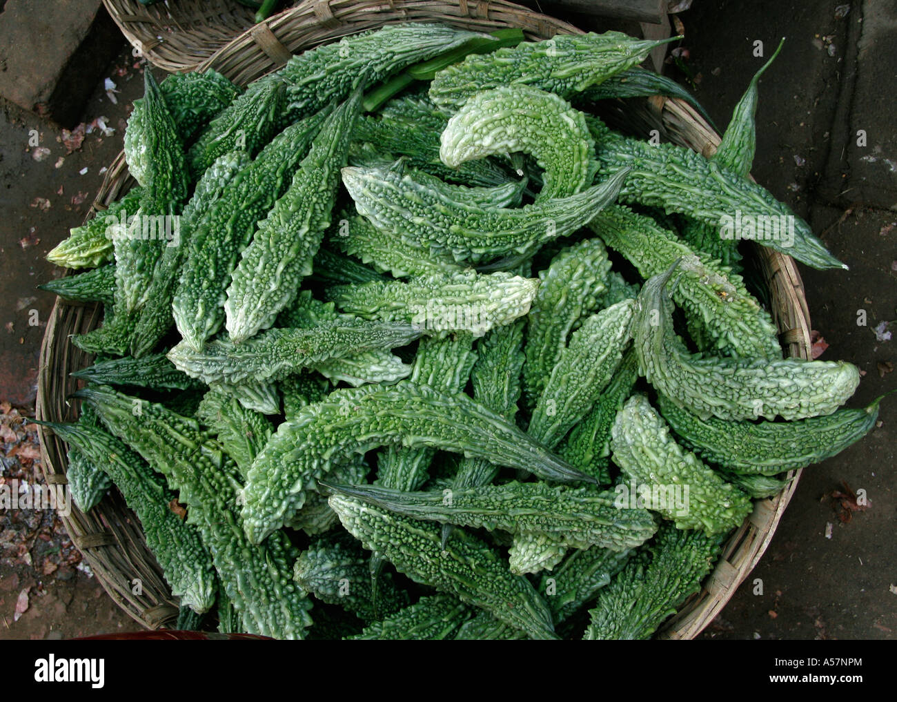 jf5429 bangladesh exotice vegetable sale market haluaghat mymensingh ...