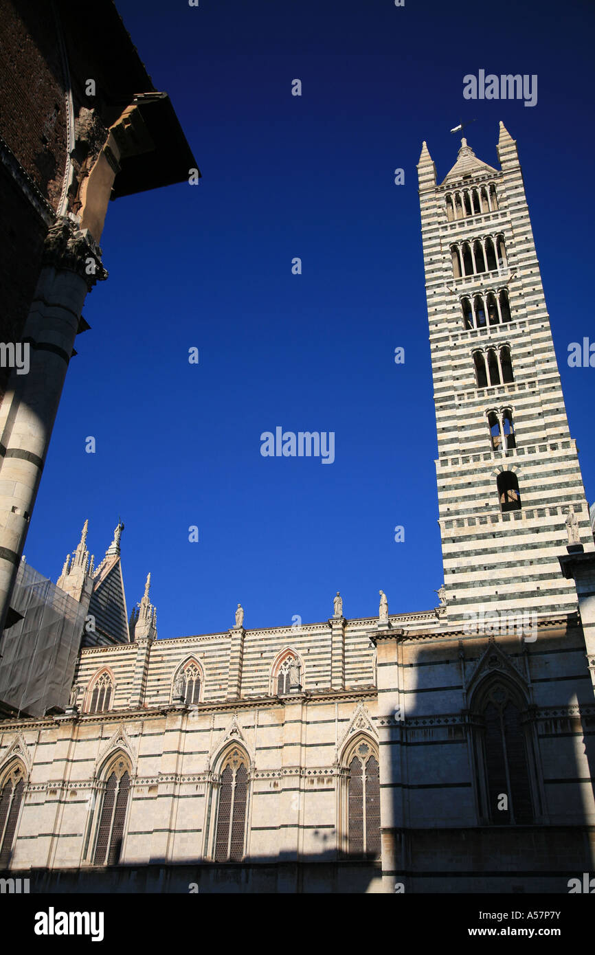 Walls tower siena cathedral hi-res stock photography and images - Alamy