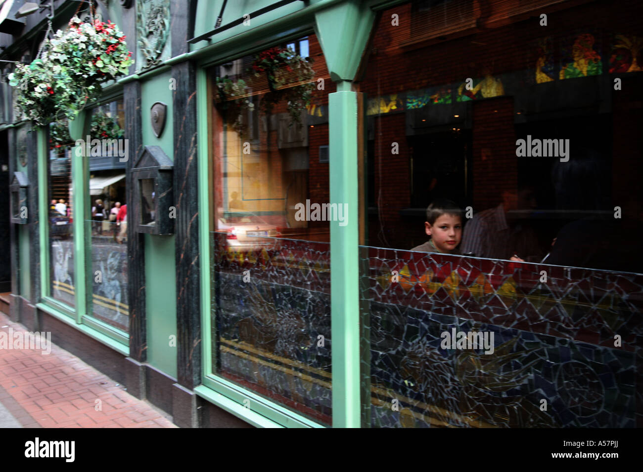 Typical pub in Dublin Stock Photo - Alamy