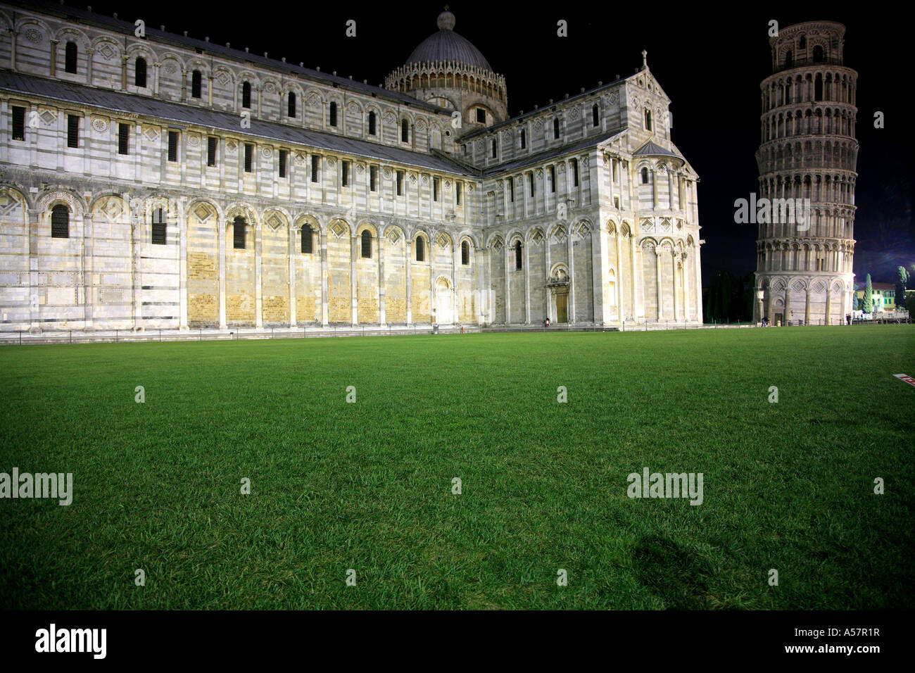 Night view of “piazza dei miracoli” Stock Photo - Alamy