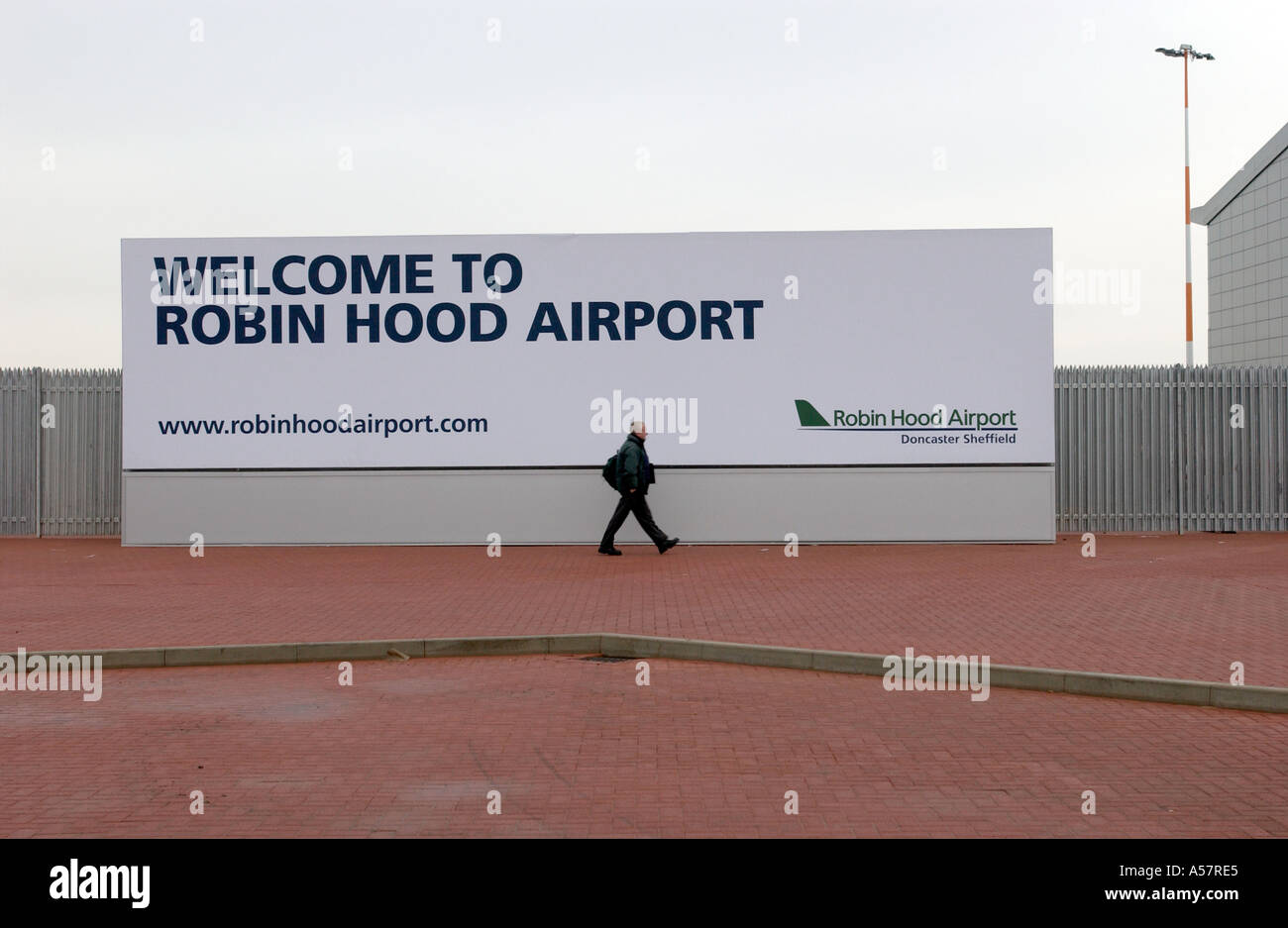 Doncaster sheffield airport terminal hi-res stock photography and ...