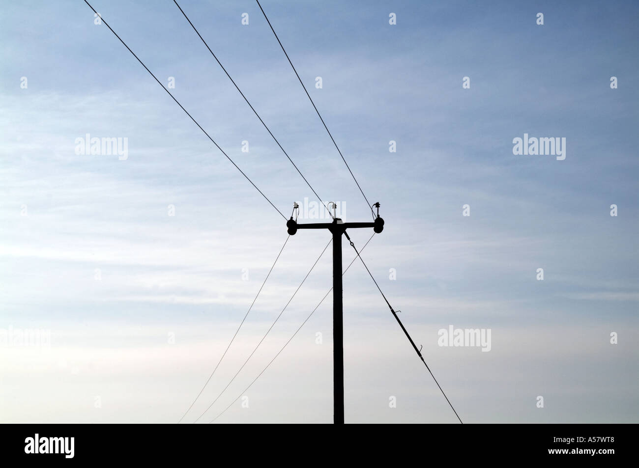 Wooden telegraph pole pylon england hi-res stock photography and images ...