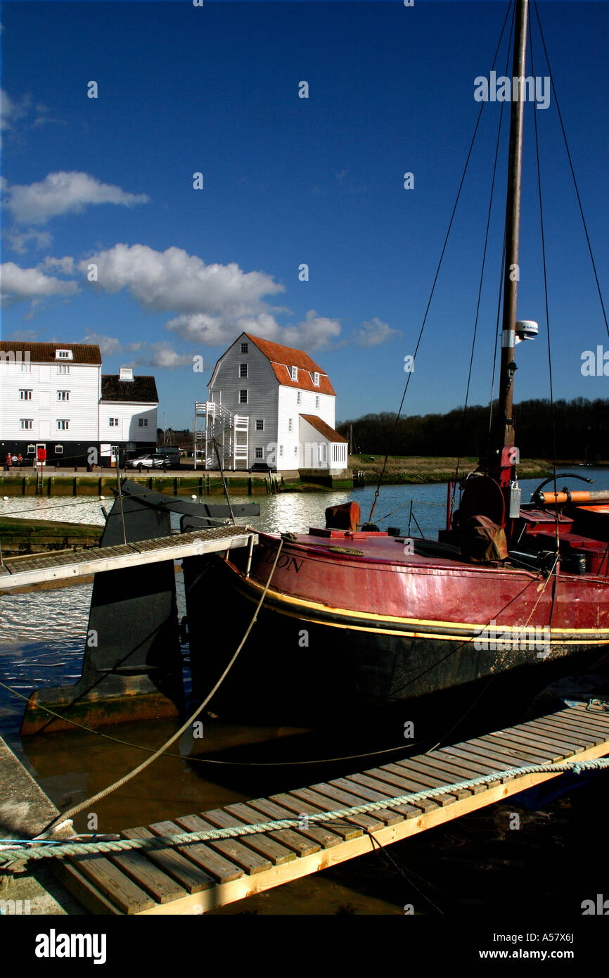 Woodbridge Tide Mill on the River Deben Woodbridge Suffolk UK Stock ...
