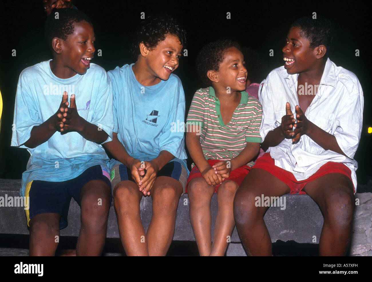 Children rio street hi-res stock photography and images - Alamy