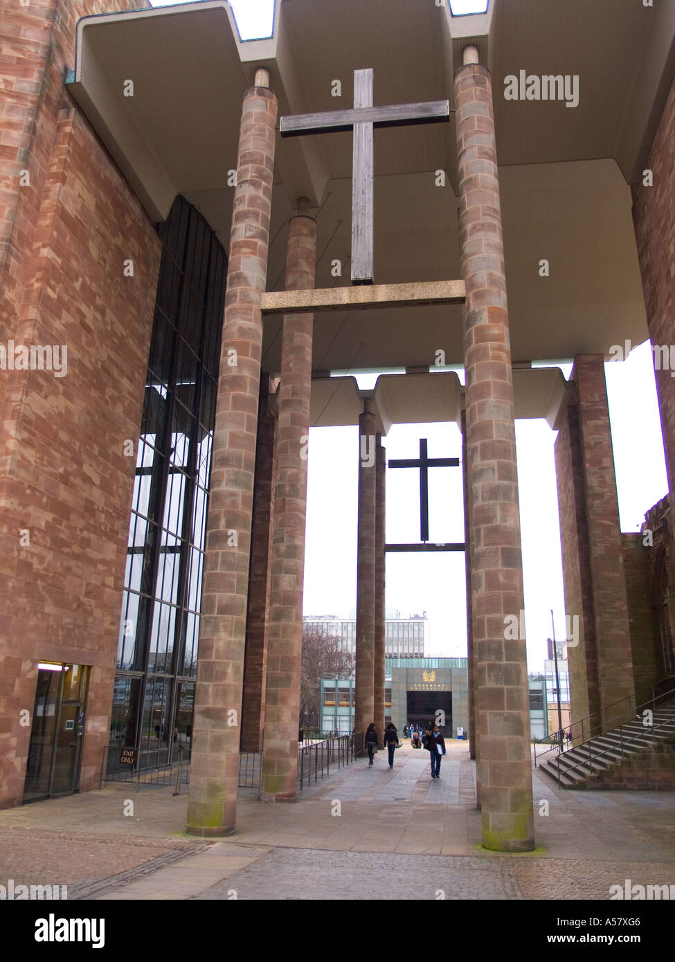 Coventry cathedral cross hi-res stock photography and images - Alamy