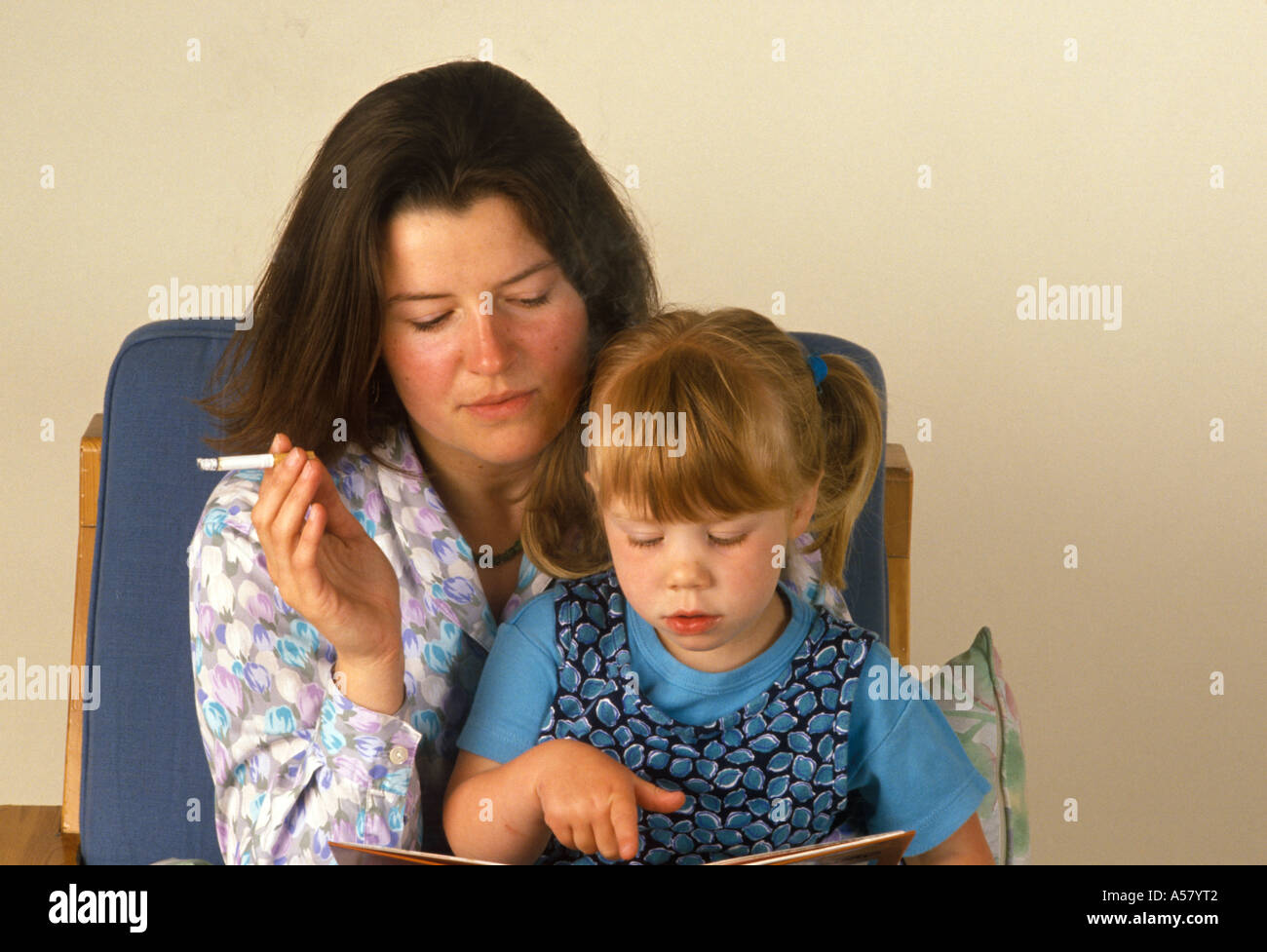 Passive smoking children hi-res stock photography and images - Alamy