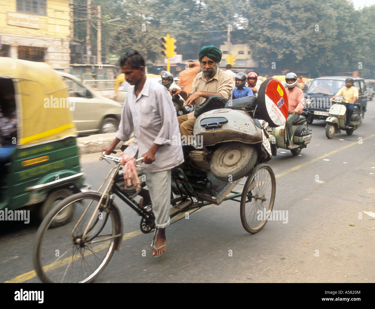 Riksha hi-res stock photography and images - Alamy