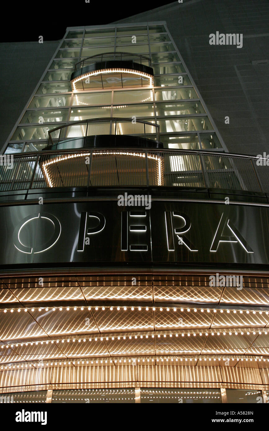 Arts centre night hi-res stock photography and images - Alamy