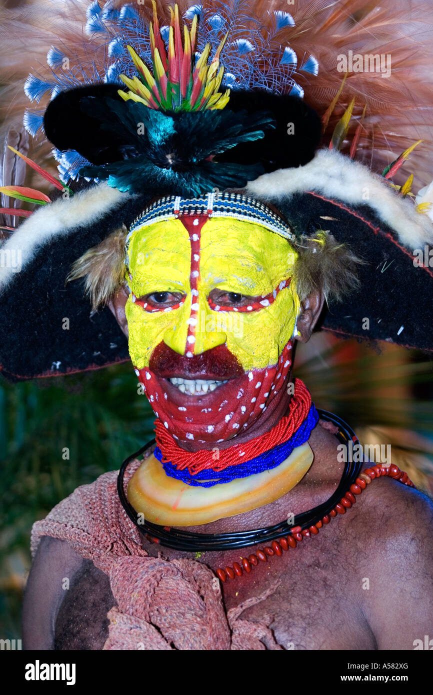 Native of Papua Stock Photo - Alamy