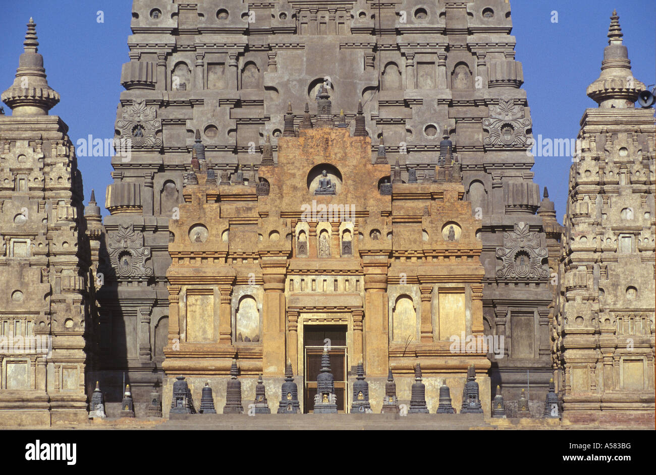 Temples of bihar hi-res stock photography and images - Alamy