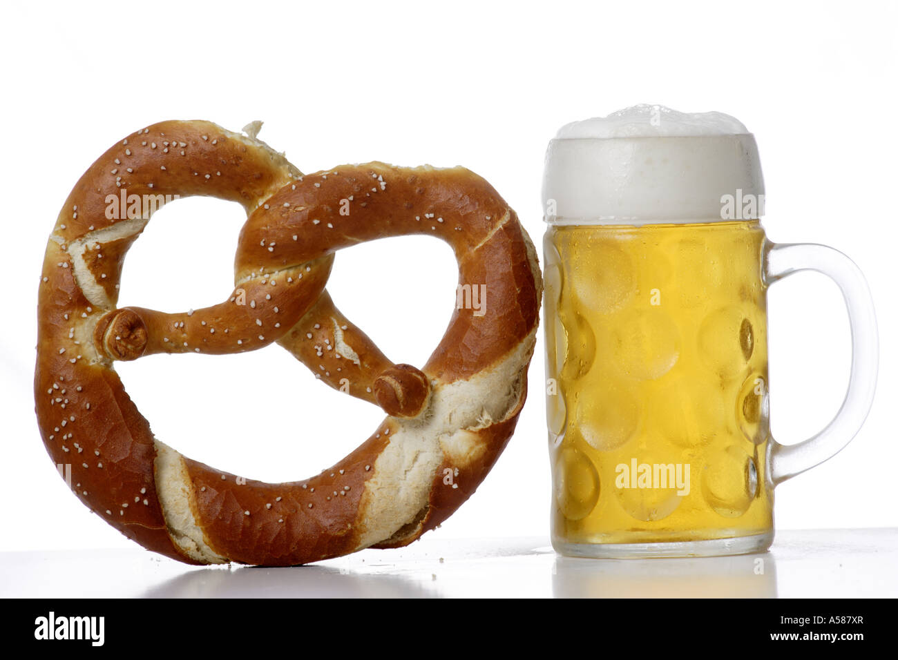 Steins Of Beer Cut Out Stock Images & Pictures - Alamy