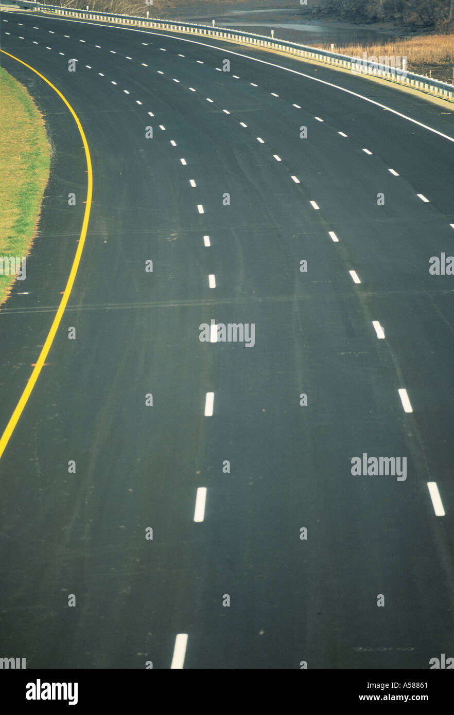Four lane highways hi-res stock photography and images - Alamy