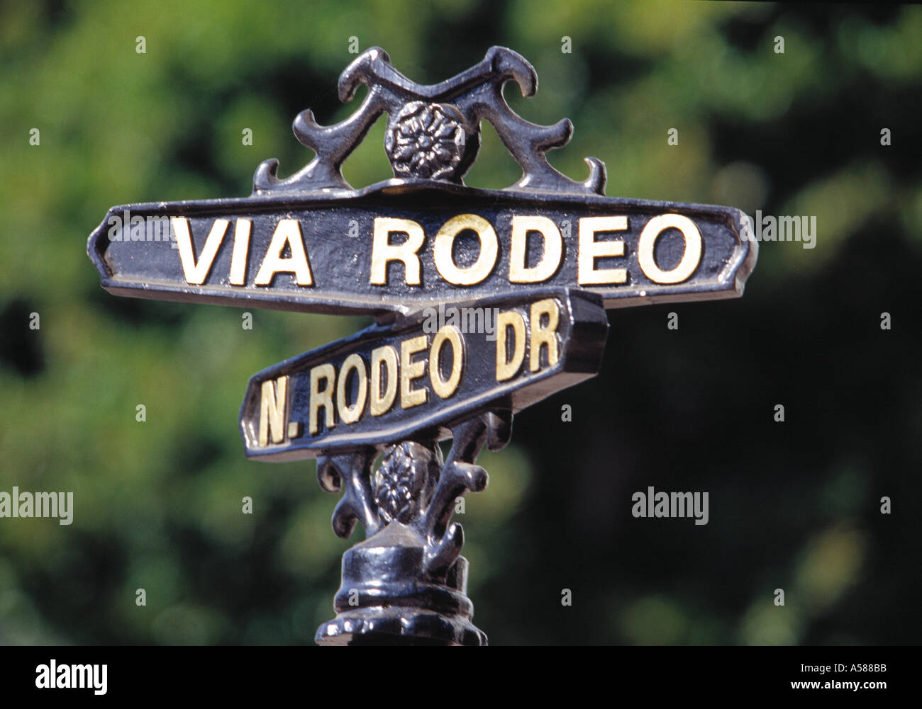 Beverly Hills Rodeo Drive Sign Stock Photo - Alamy