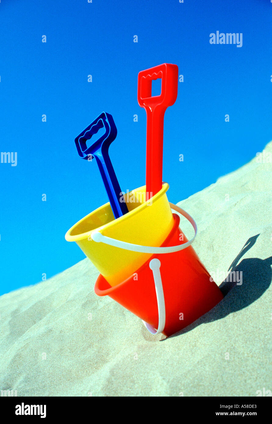 Beach, Bucket & Spade Stock Photo - Alamy