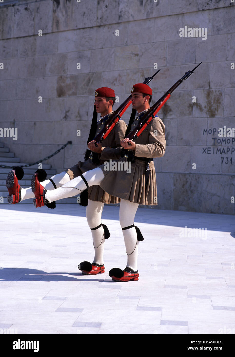 Greek guards hi-res stock photography and images - Alamy