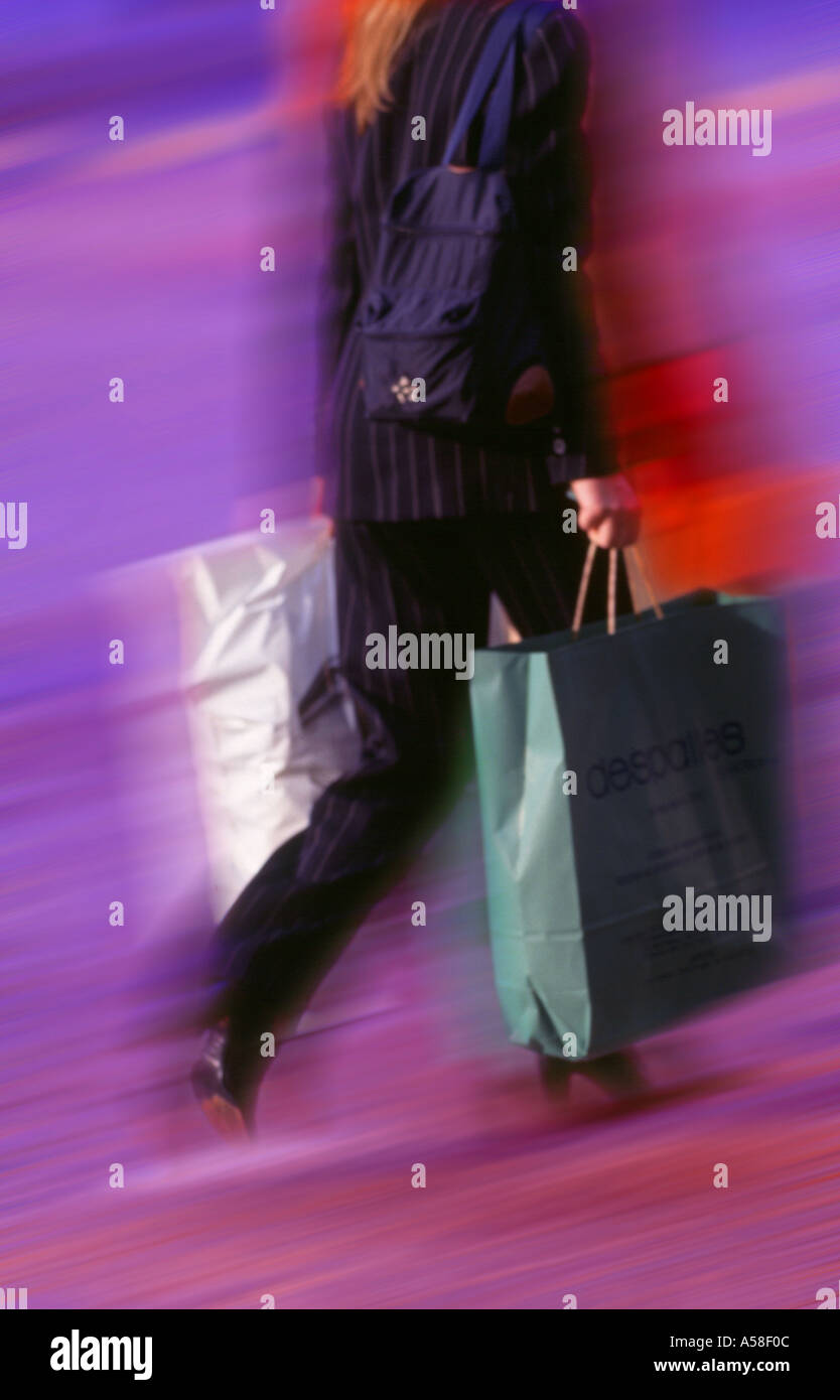 Rushing to shops hi-res stock photography and images - Alamy