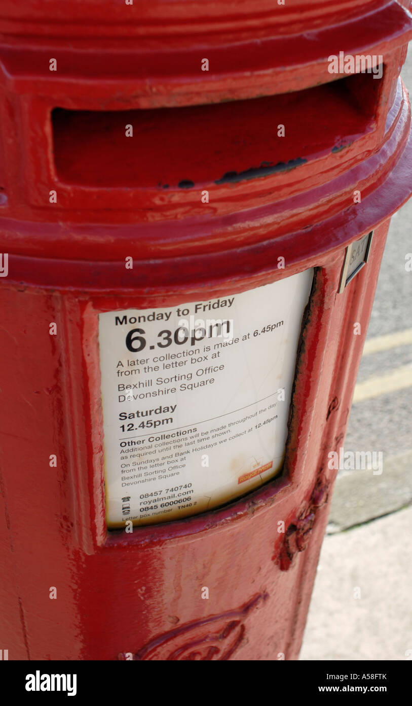 Royal Mail red letter box Stock Photo - Alamy