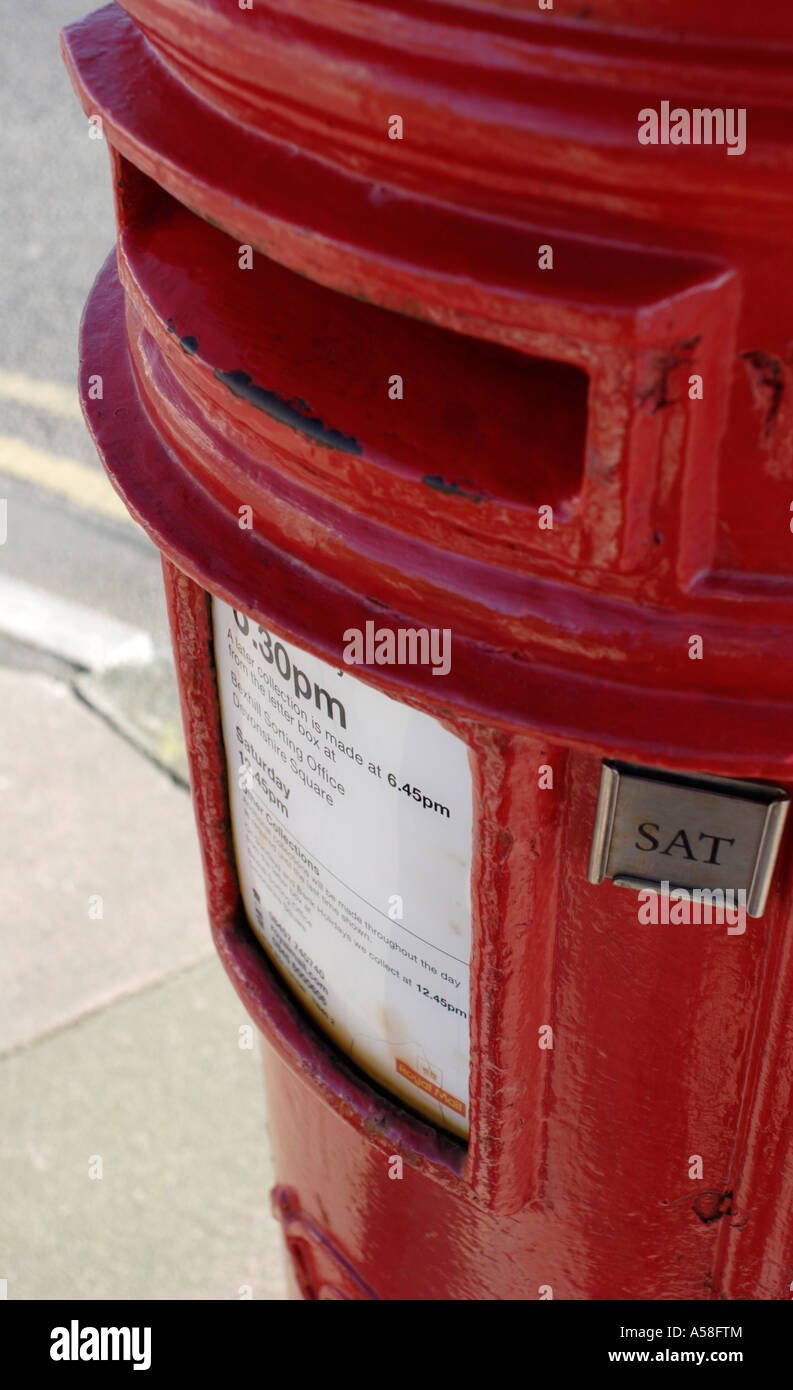 Royal Mail red letter box Stock Photo - Alamy