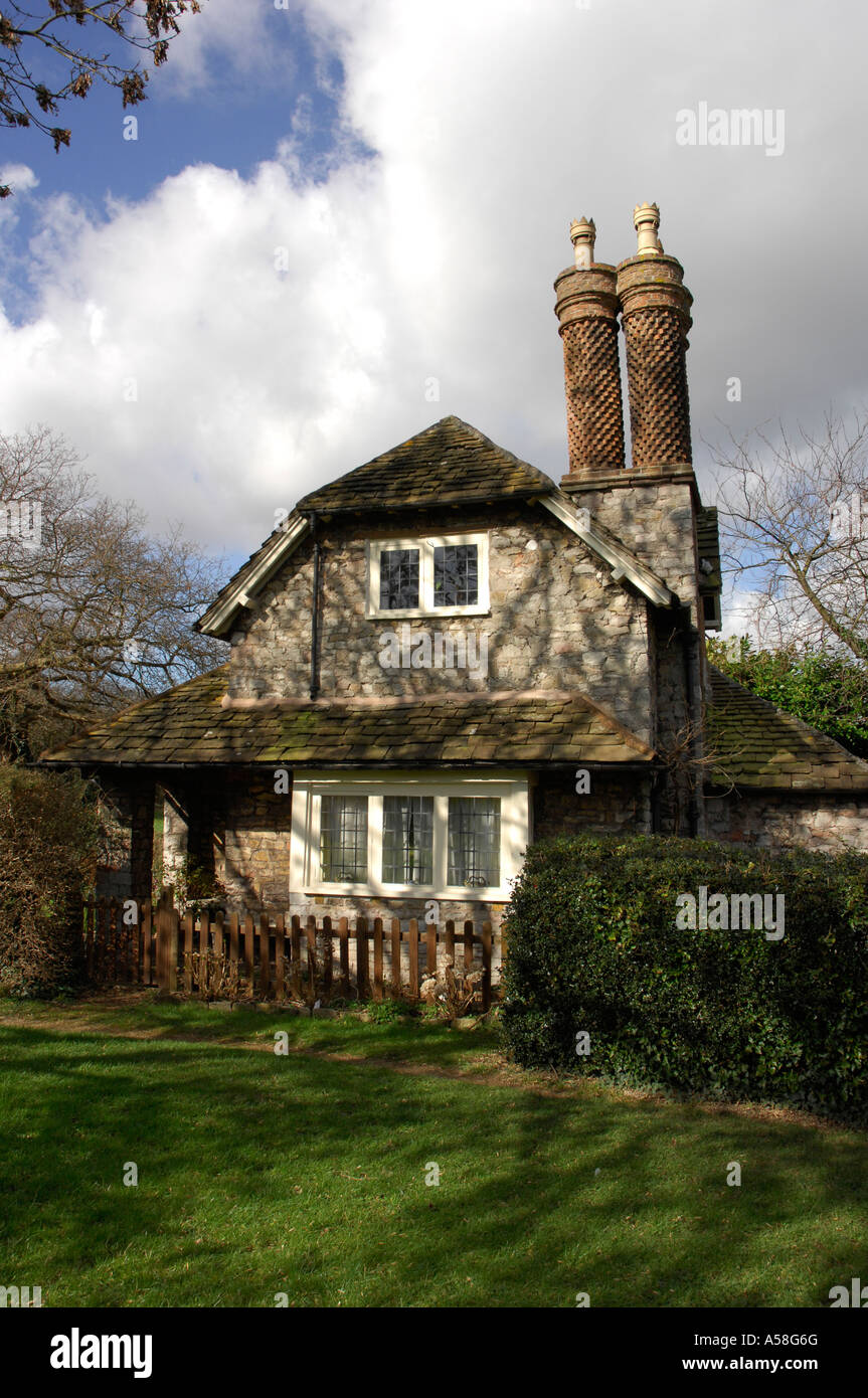 Thatched cottage, Blaise Hamlet, Bristol, England Stock Photo - Alamy
