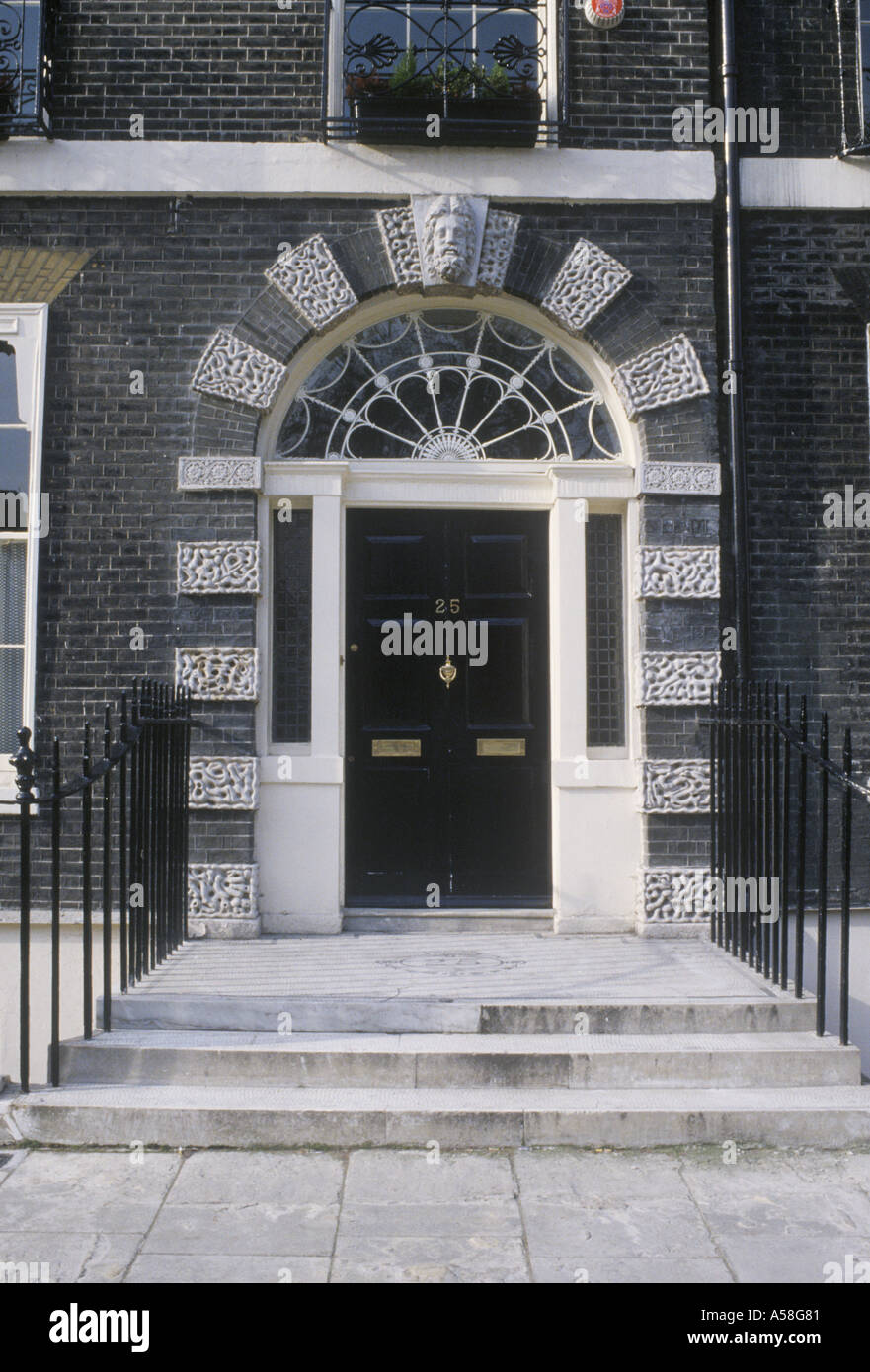 Bedford Square London England Georgian terrace No 25 c 1776 fanlight ...