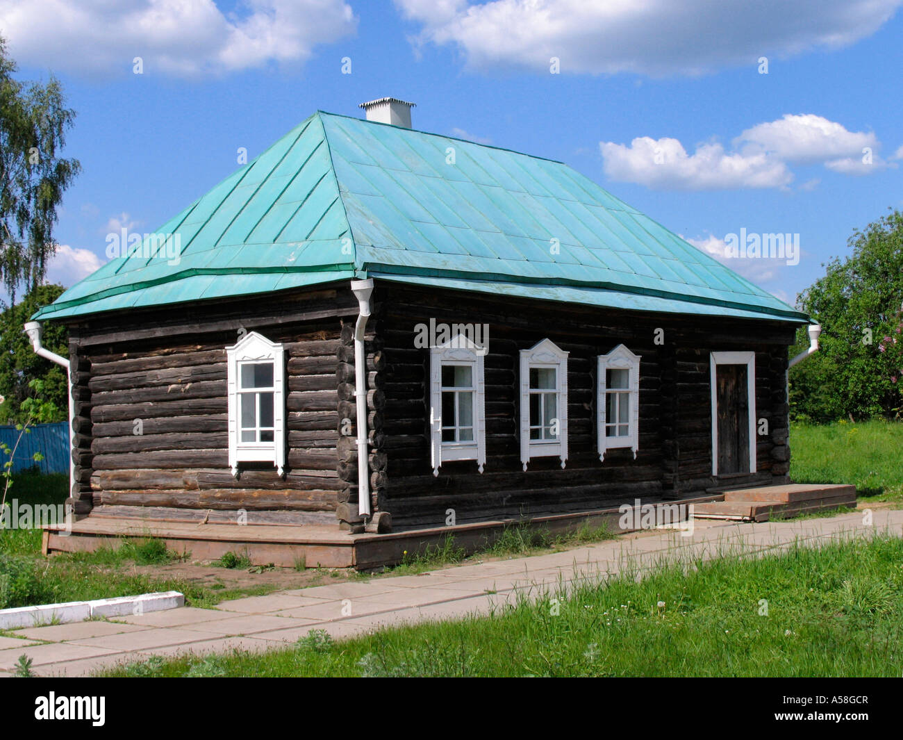 Russian Cottage High Resolution Stock Photography and Images - Alamy