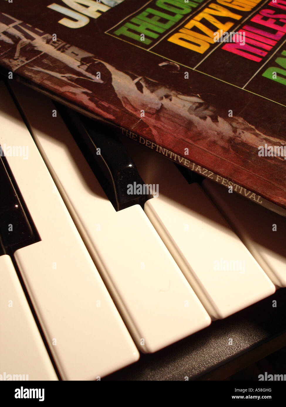 keyboard and music Stock Photo - Alamy