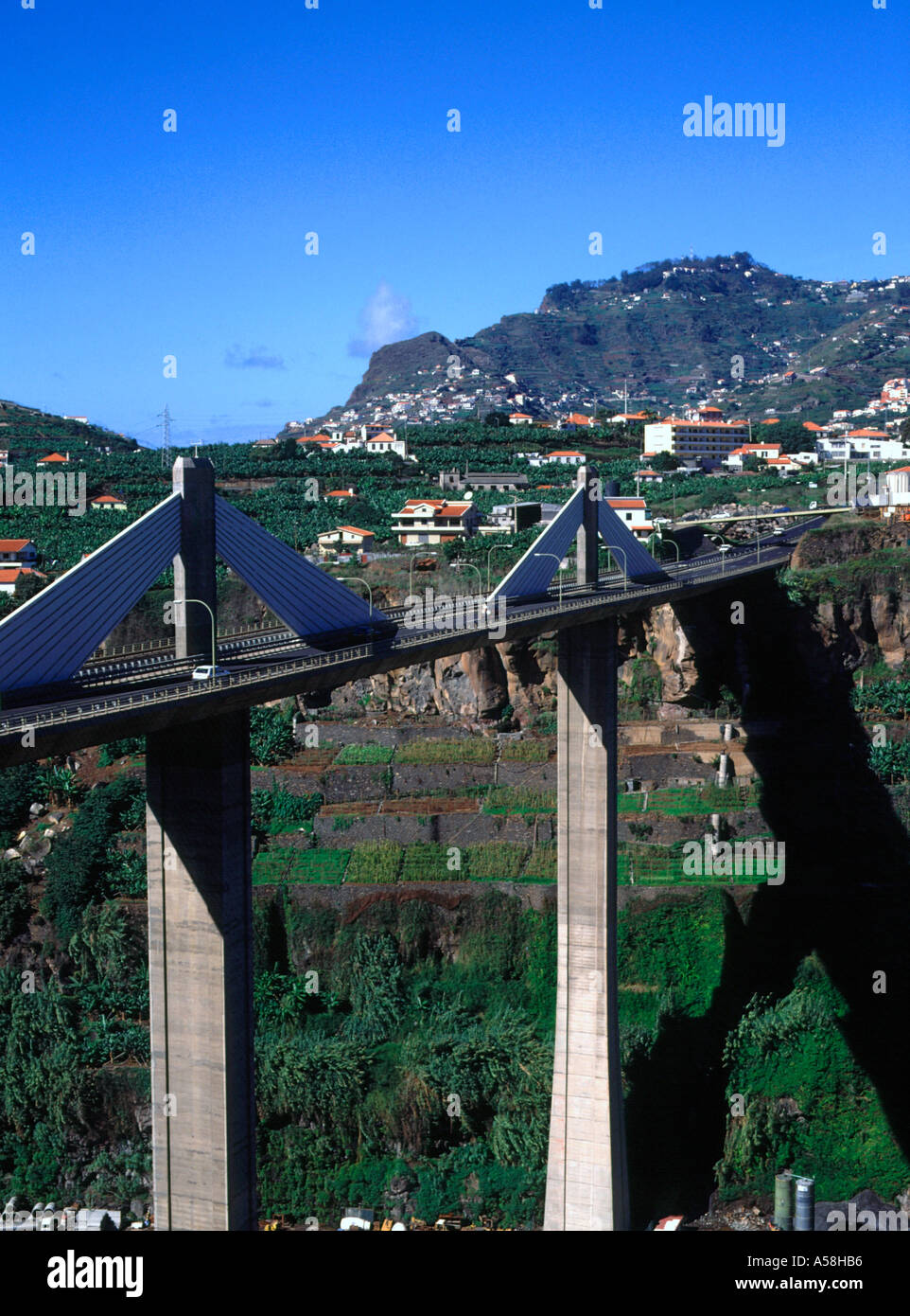 Dual concrete roads hi-res stock photography and images - Alamy