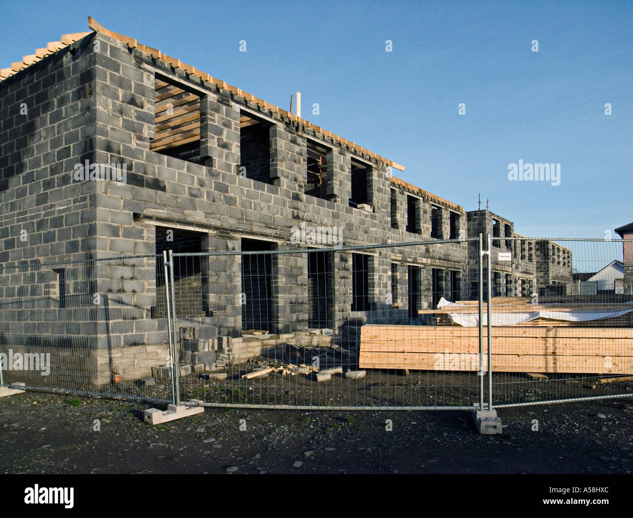 Construction of houses hi-res stock photography and images - Alamy