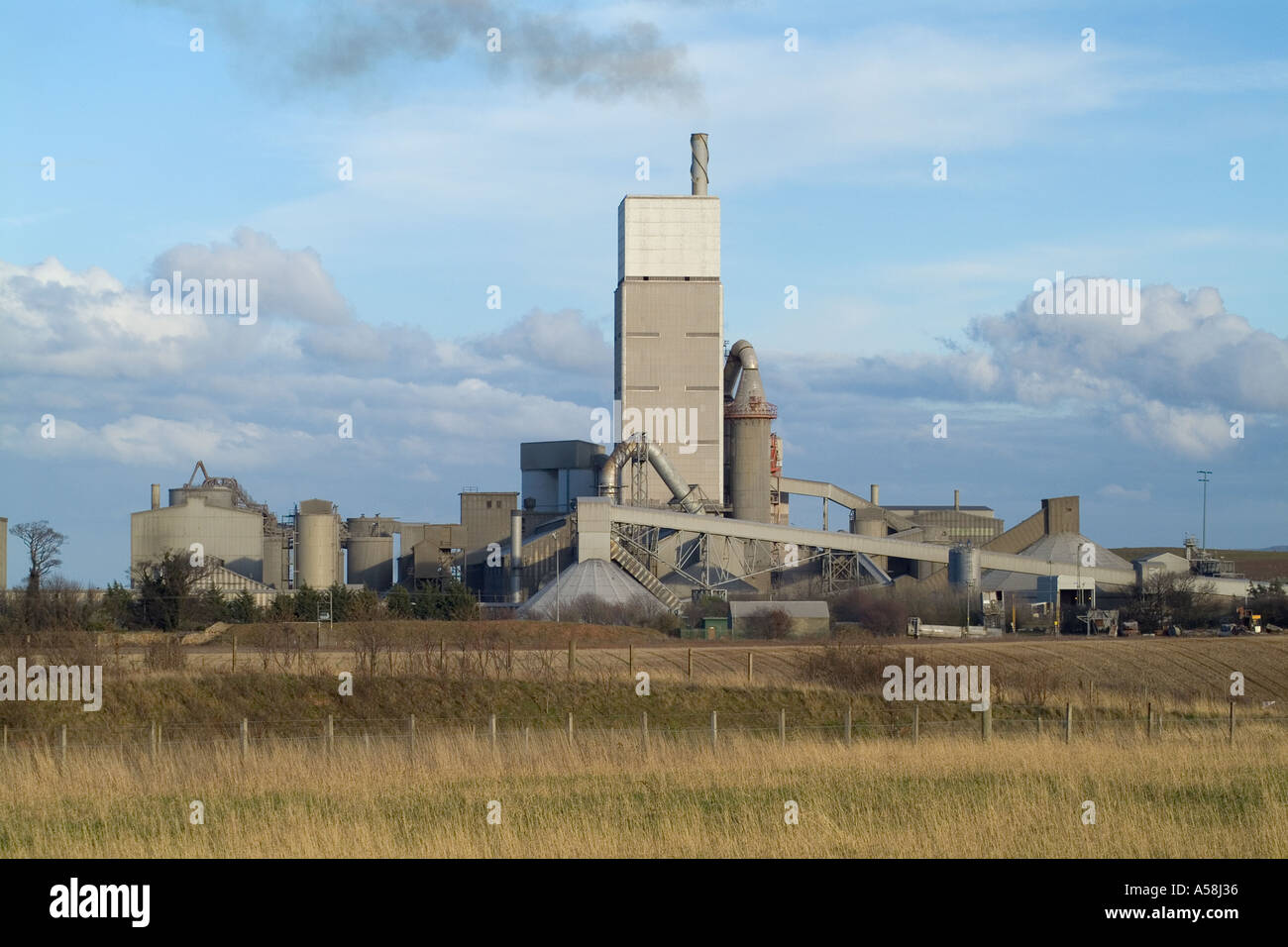 Scottish cement works hi-res stock photography and images - Alamy