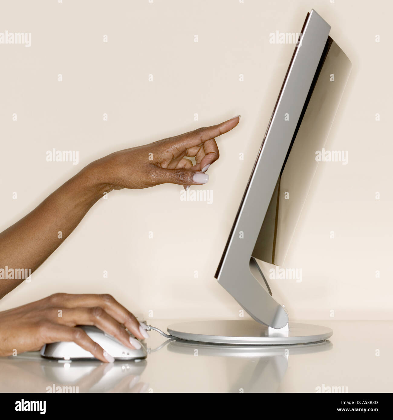Person operating computer mouse hi-res stock photography and images - Alamy