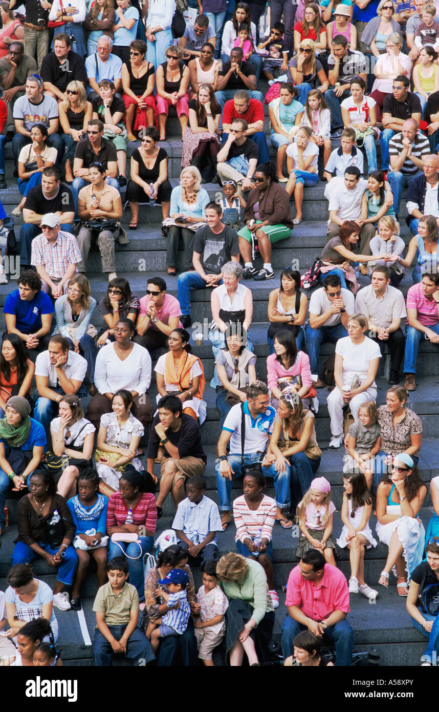 London crowds hi-res stock photography and images - Alamy