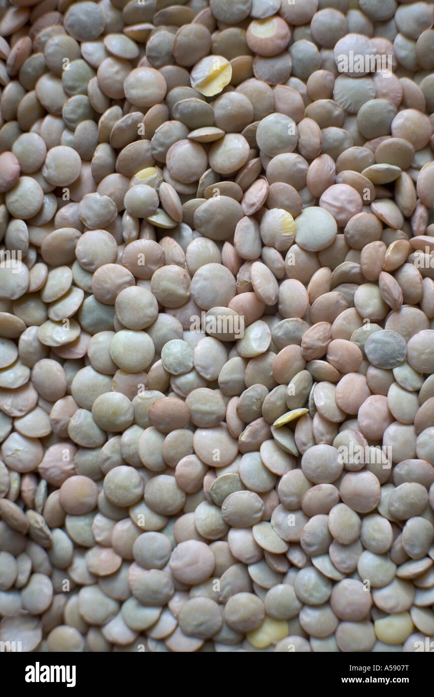 Patterns and textures green lentils Stock Photo - Alamy