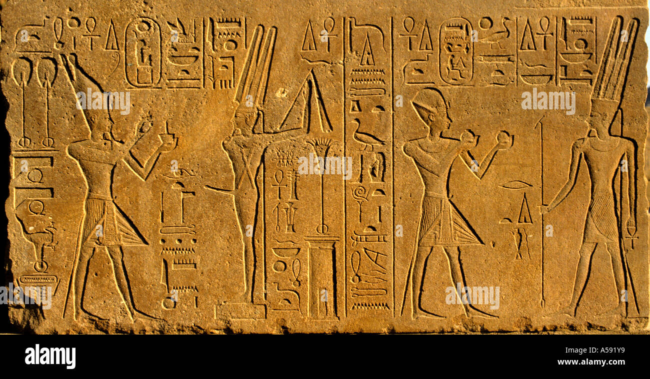 Egyptian hieroglyphs ancient drawings hi-res stock photography and ...