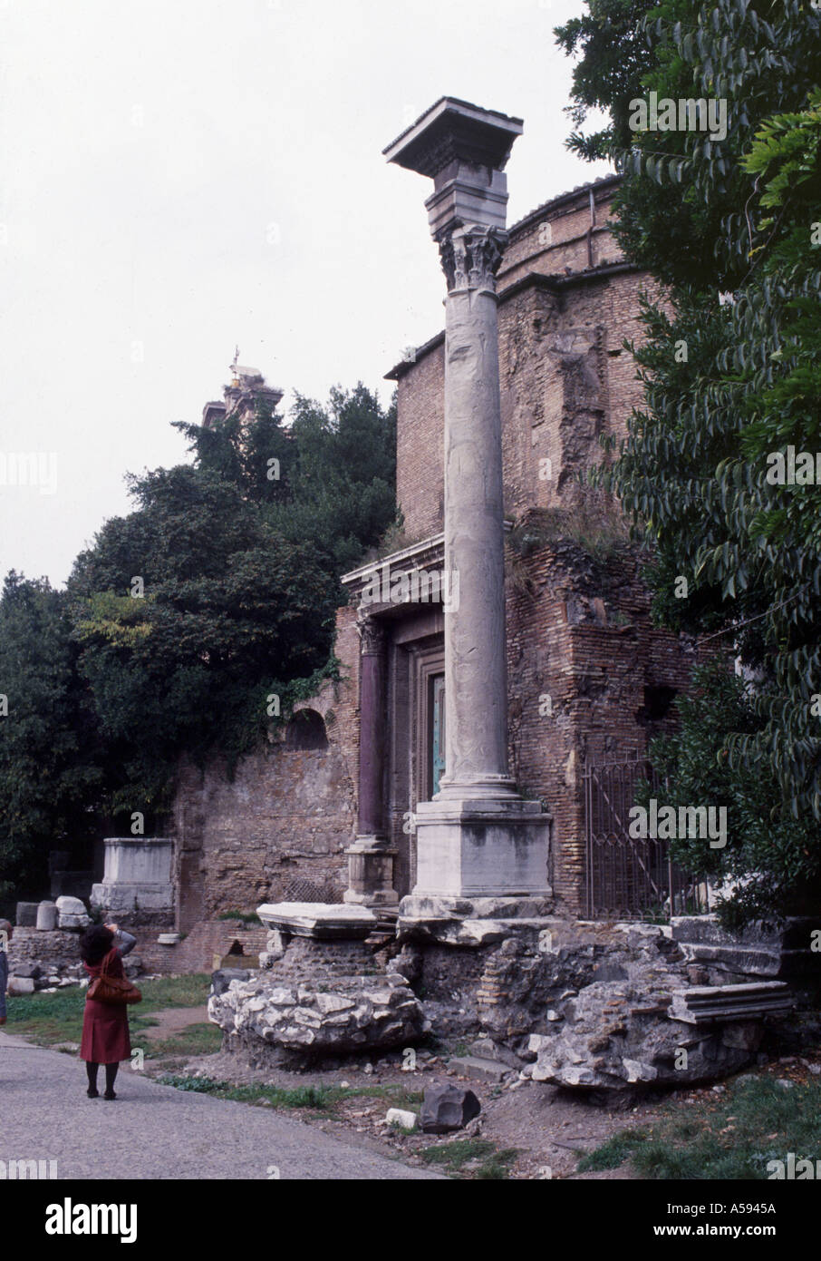 Round Temple of Romulus Roman Forum Stock Photo - Alamy