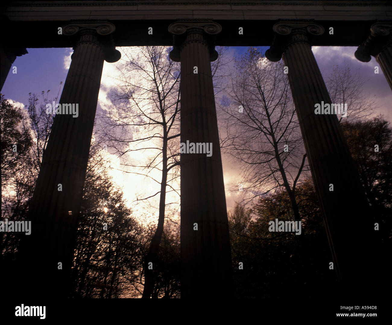 Ionic collonade hi-res stock photography and images - Alamy