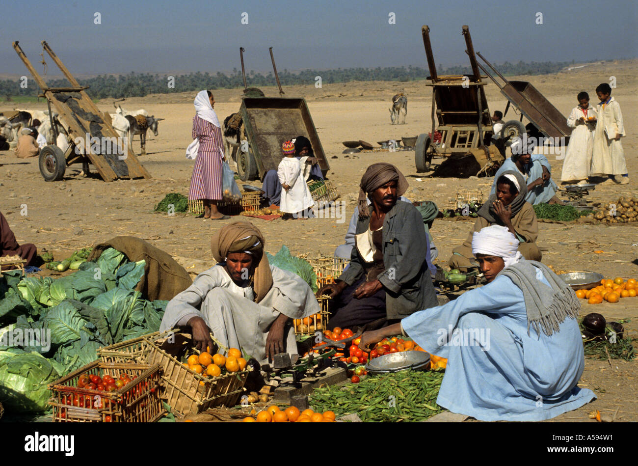 Desert Market between Asyut Aswan Egypt Egyptian Stock Photo - Alamy