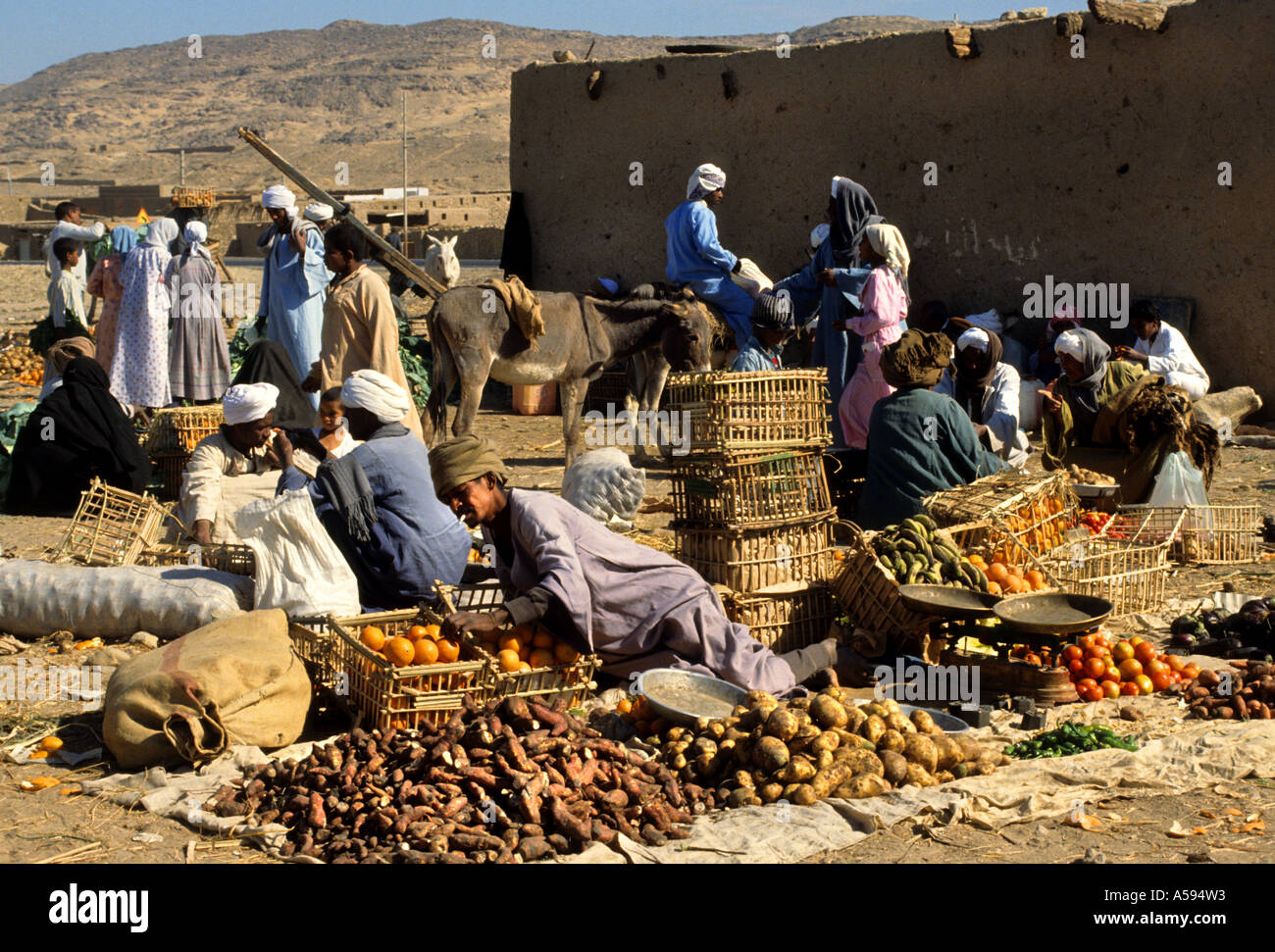 Desert Market between Asyut Aswan Egypt Egyptian Stock Photo - Alamy