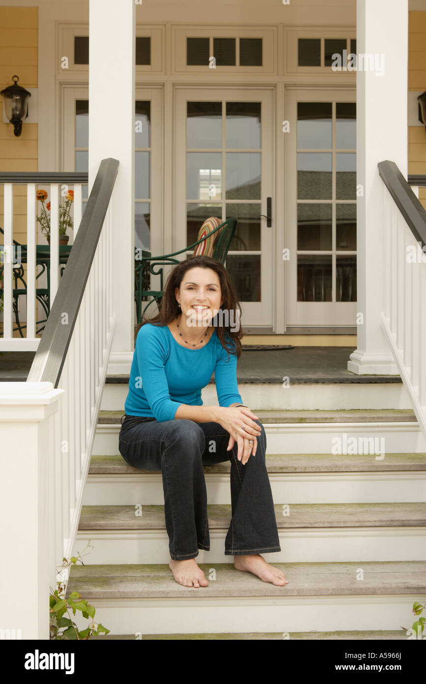 Porch stairs hi-res stock photography and images - Alamy