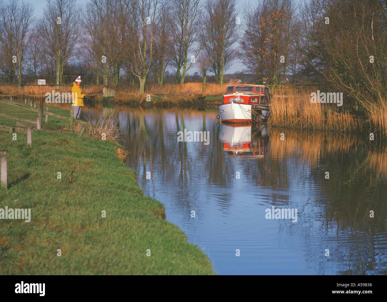 Fishing at Geldeston Locks Norfolk England Stock Photo - Alamy