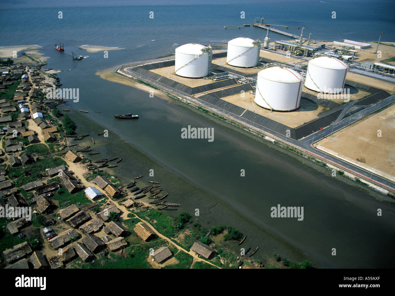bonny oil terminal niger delta nigeria west africa Stock Photo - Alamy