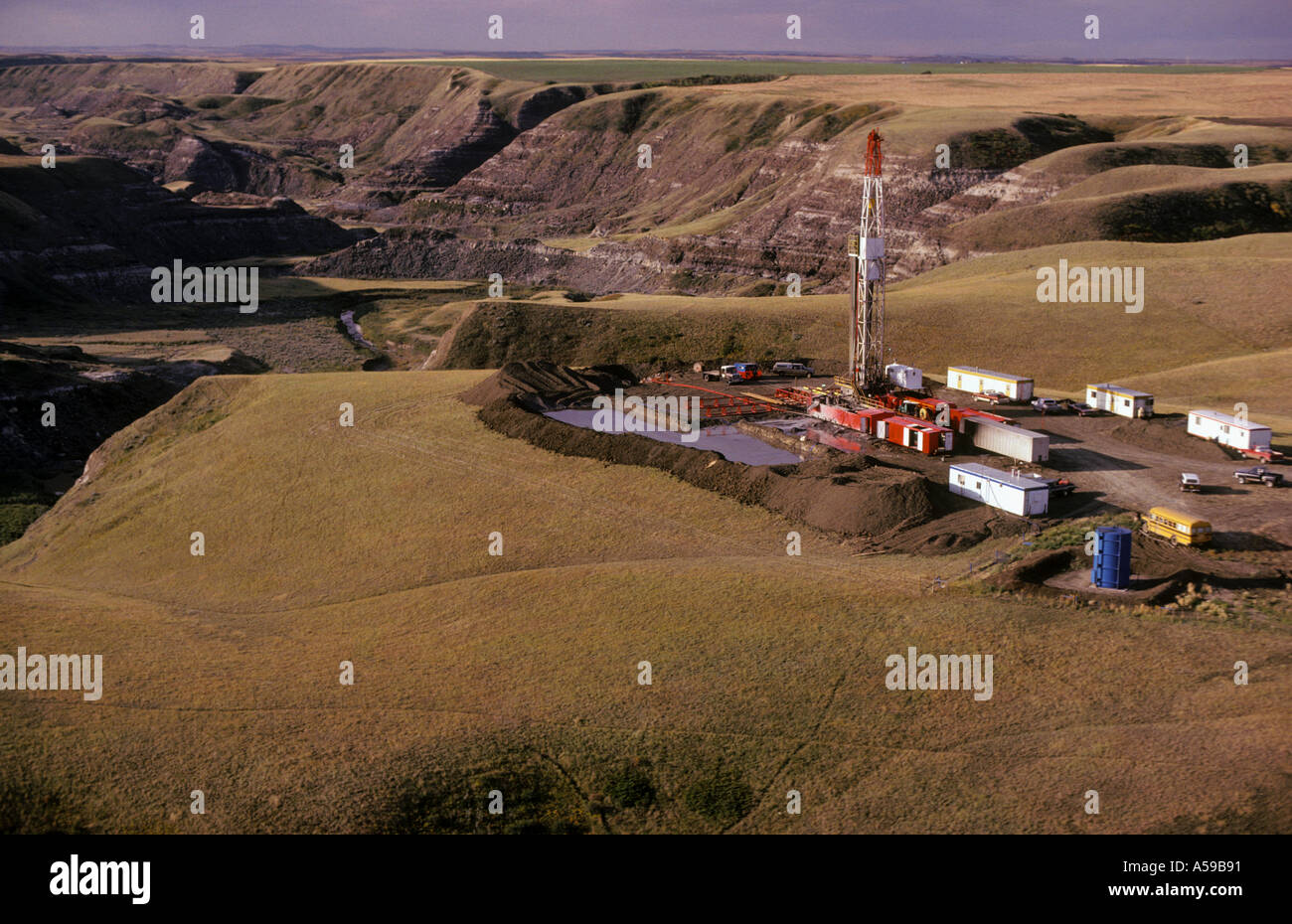 Wildcat drilling hi-res stock photography and images - Alamy