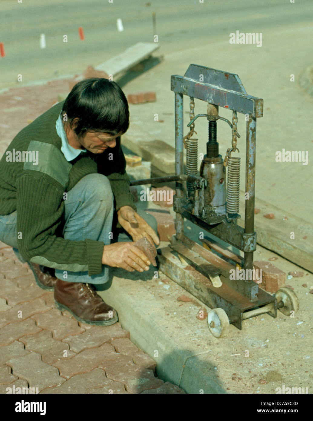 Guillotine blade hi-res stock photography and images - Alamy