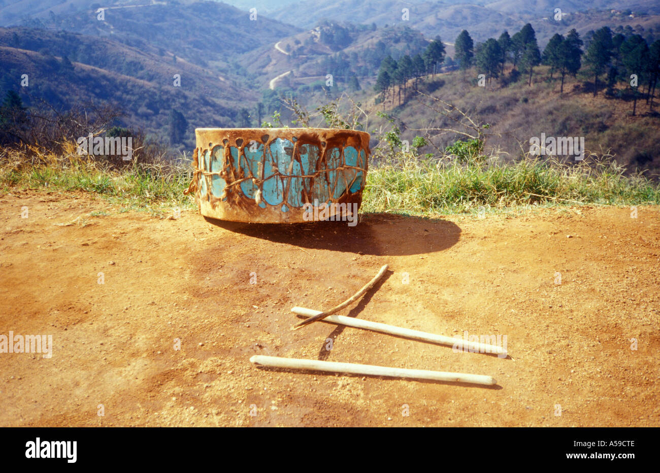 Drumsticks and drum hi-res stock photography and images - Alamy