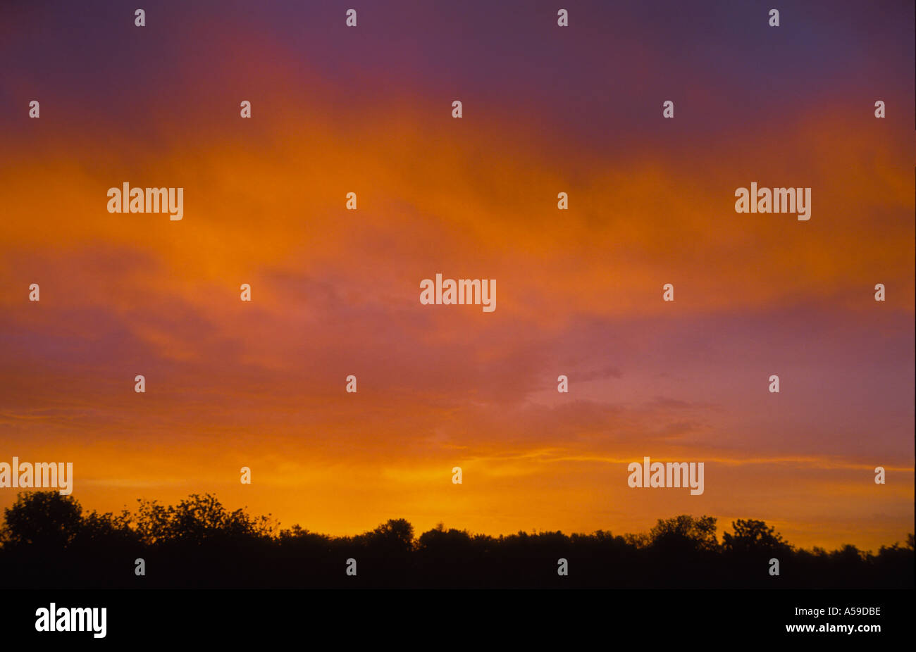 Cirrus cumulus stratus hi-res stock photography and images - Alamy