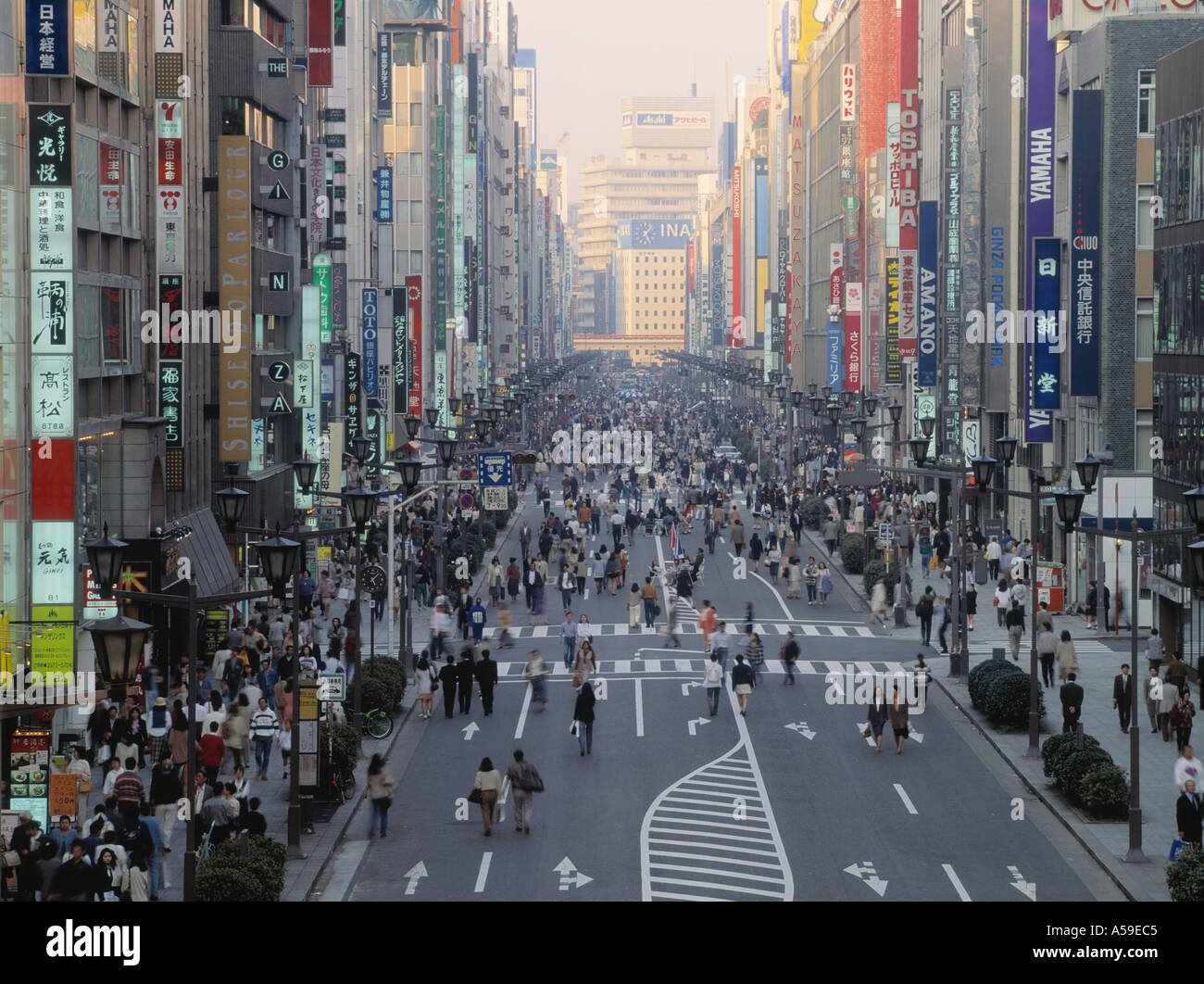 Foot traffic on main street of Ginza Tokyo Stock Photo - Alamy