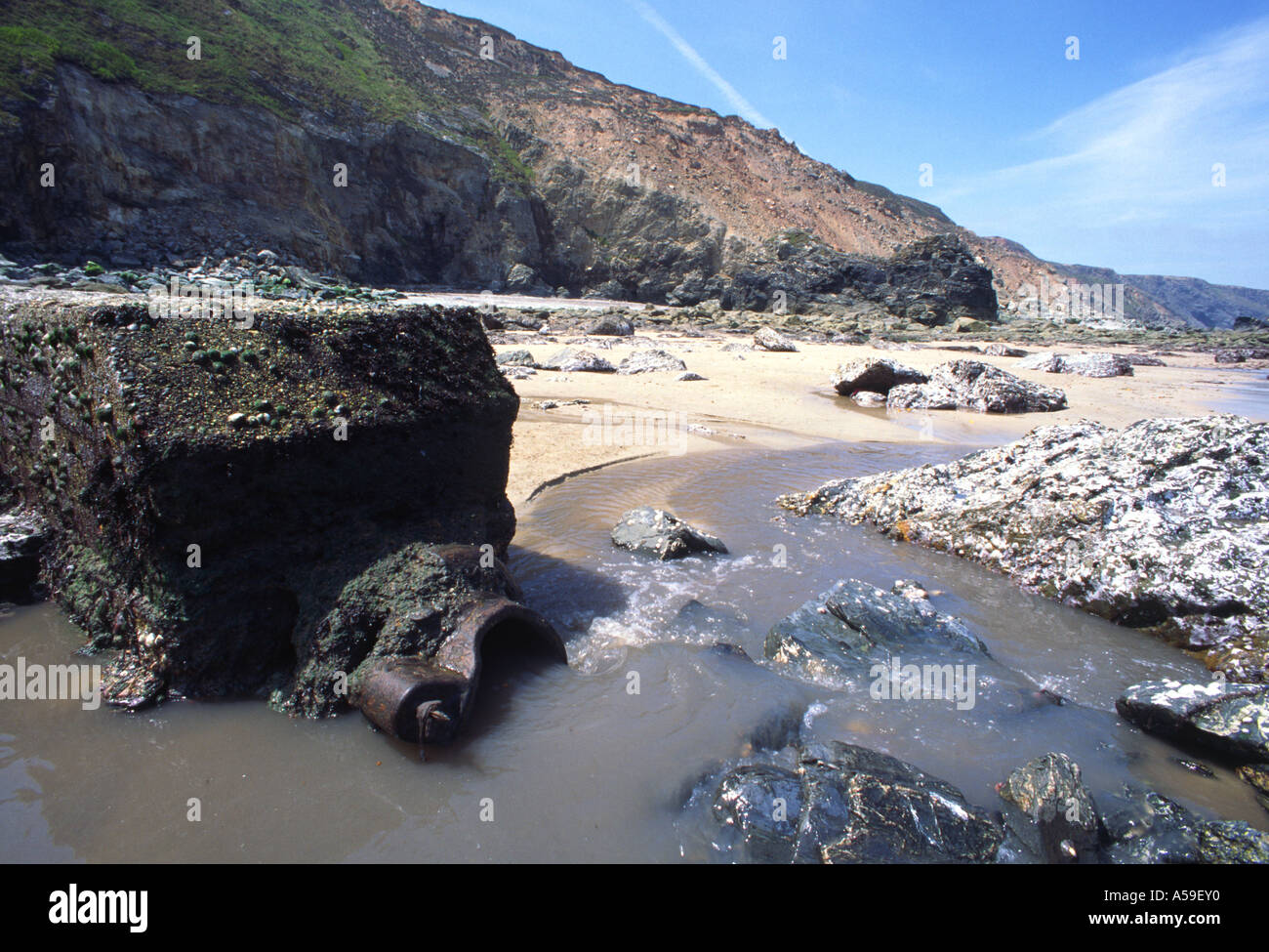 Sewage beach cornwall hi-res stock photography and images - Alamy