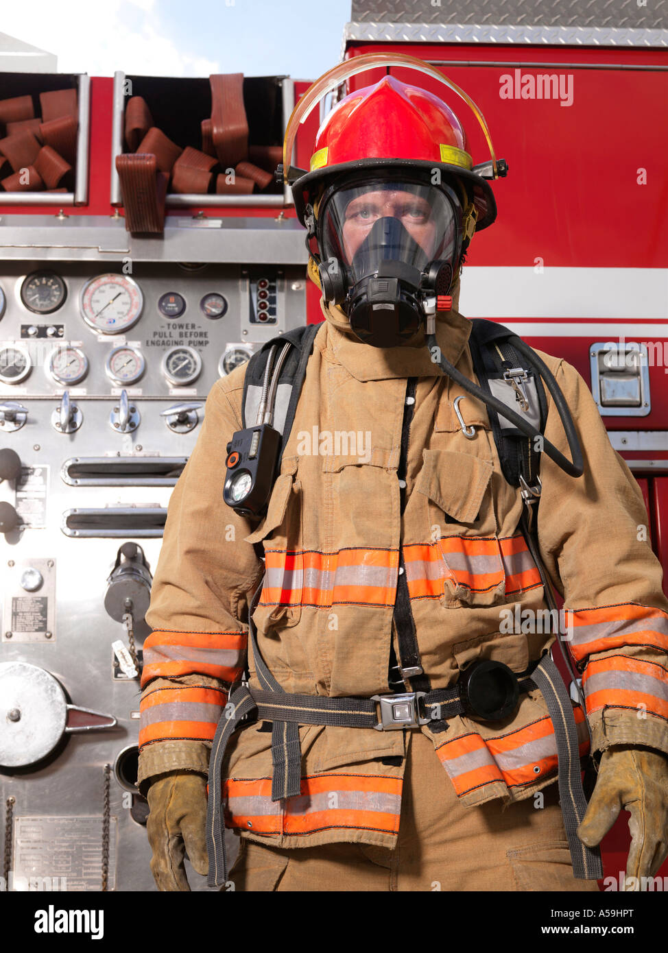Lone fire fighter hi-res stock photography and images - Alamy