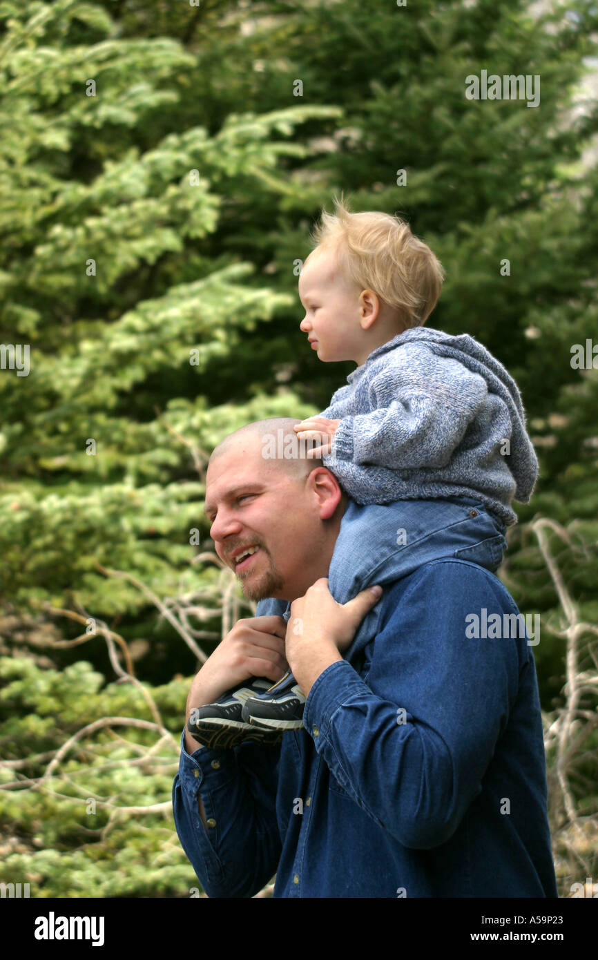 Father with his small son Stock Photo - Alamy